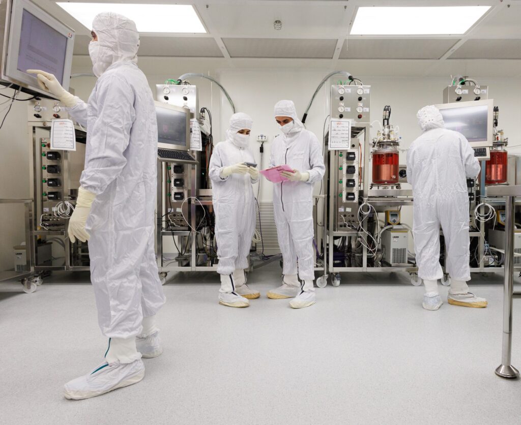 ABOUT CDMO - pluri-biotech.com